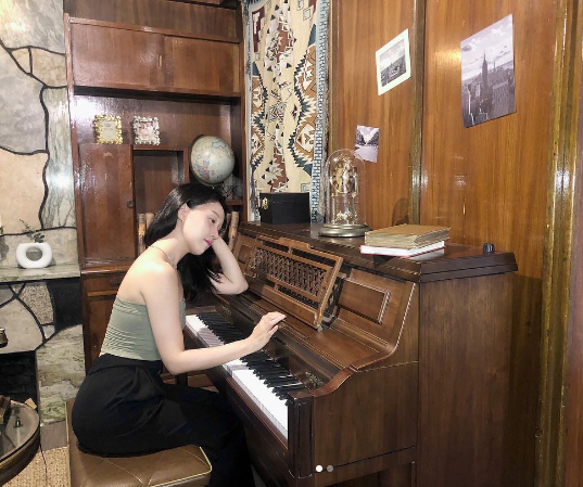 Meet Sun – Peanuts & Bologna Studios